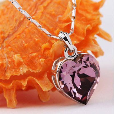 Ref No.: 105089 Heart-shaped wholesale fashion necklace jewellery jewelry definition