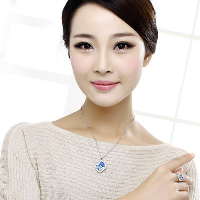 160875