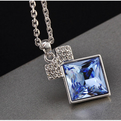 Ref No.: 140238 Quilted square Necklace online gold and diamond jewellery shopping wholesale fashion trendy jewelry