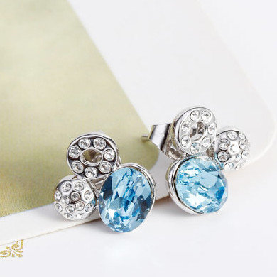 Ref No.: 440228 Small head Rabbit Earring piercing jewellery european jewelry yorkdale