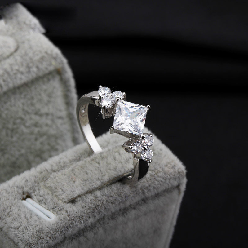 Ref No.:540304zircon gem stone wholesale fashion accessories products mother s birthstone ring australian jewellry desig