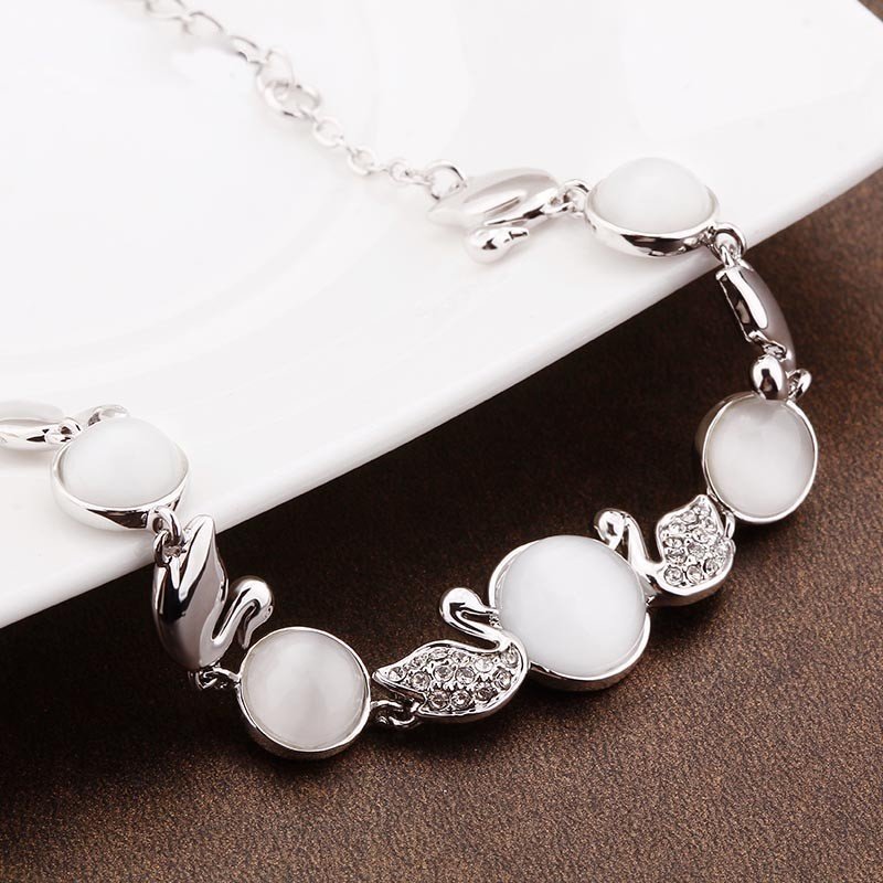 Ref No.: 341113 Twins Jade Bracelet birthstone gifts for mom costume jewelry pearls