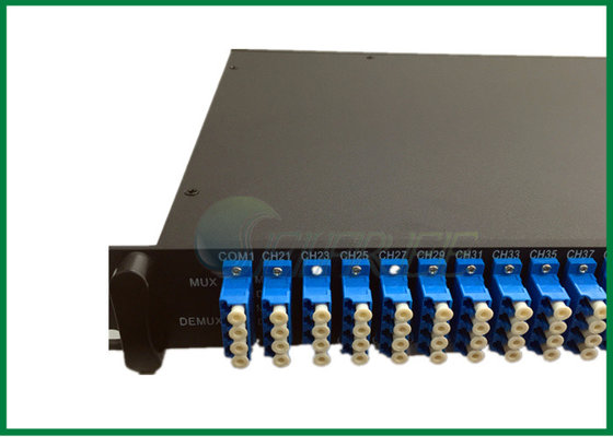 40CH LC / UPC 100GHz Duplex Athermal AWG Dwdm Switch Module 0.9mm Pigtail Cable