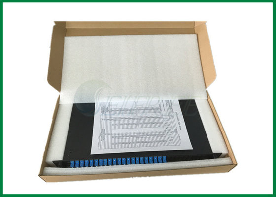 40CH LC / UPC 100GHz Duplex Athermal AWG Dwdm Switch Module 0.9mm Pigtail Cable