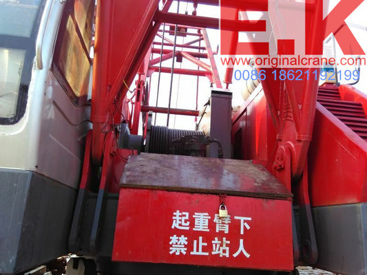China 2013 Year FUWA crawler crane track crane hoist crane QUY80B 80ton manufacturer
