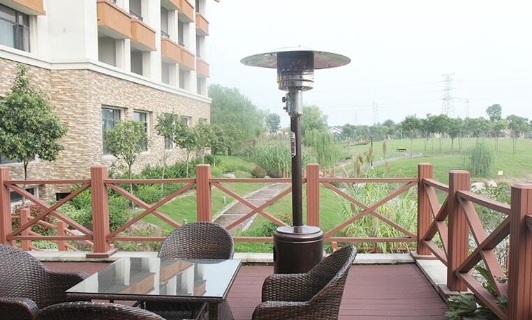 Vertical Garden Outdoor Patio Heater , Door Opening Free Standing Patio Heater