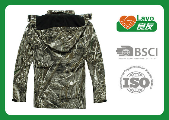 100% Polyester Outdoor Softshell Jacket For Hiking / Hunting L-008