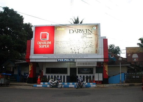 China Sports Outdoor Full Color LED Display Advertising Panel P16 mm , 400 W/SQM IP65 1R1G1B supplier