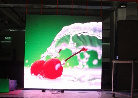 China Ultra Thin P4 Indoor Full Color Led Display Advertising Constant Current Drive supplier