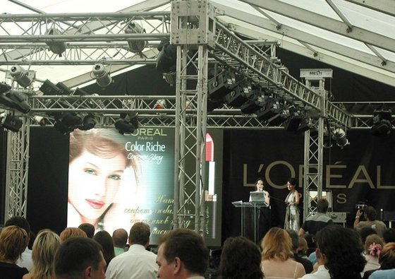 China Static Waterproof Stage LED Screen Rental , led advertising panel DIP P16 supplier