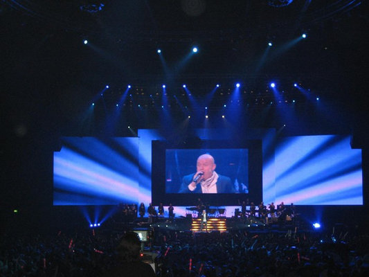 China Mobile Indoor Advertising LED Display Billboard For Stage , Exhibitions P4mm 900 W/m2 supplier