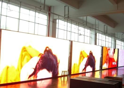 China Waterproof P12 Rental LED Display , IP65 Concert LED Screen Signs 120V / 240 V 8500nits supplier