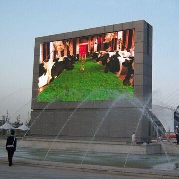 China Hanging 1/4 Scan High Brightness Double Sided Led Display Board 2 Years Warranty supplier