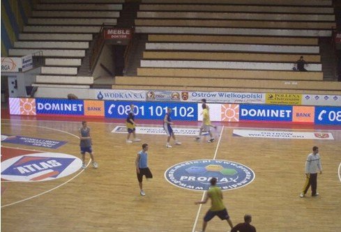 High brightness Indoor stadium led screens , Large Perimeter LED Displays V60 / H120 supplier