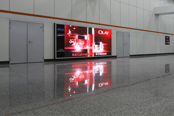 SMD 3 In 1 P10 Indoor Full Color LED Display For Adverising 1400 nits V140 / H140 supplier