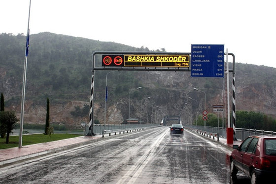 Waterproof P10 Led Traffic Display , Single Red Color led moving message display supplier