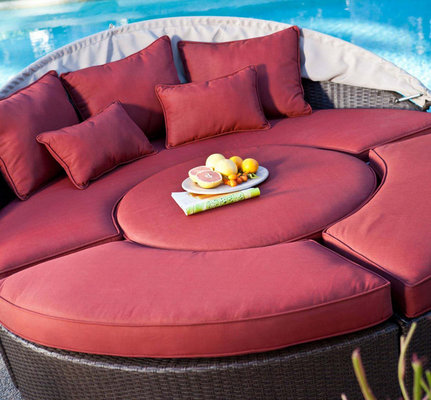 All Weather Resin Wicker Patio Furniture Round Wicker Outdoor Daybed With Canopy