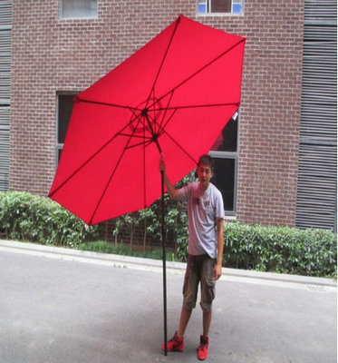Garden 2.5m Steel Wire Crank Large Patio Umbrellas / Patio Market Umbrella With Tilt