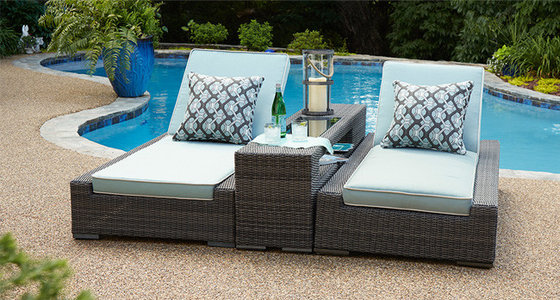 Luxury Living Garden Outdoor Patio Chairs Furniture PE Rattan Chaise Lounge With Cushion