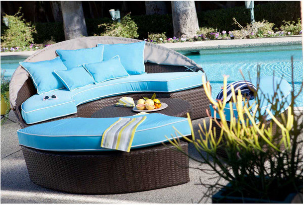 Modern Resin Wicker Garden Leisure Furniture Outdoor Rattan Daybed / Oval Bed