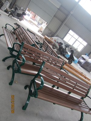 China Wooden Garden Seats Benches , Wooden Outside Benches Waterproof supplier