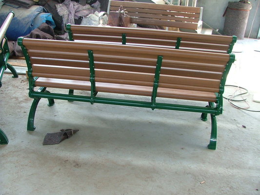 Amusement Park Outdoor Garden Bench Water Proof Wooden Large supplier
