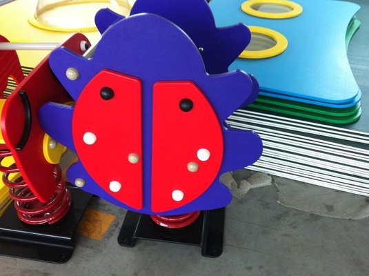 Anti Crack Spring Rockers Playground Equipment With PE Board Lion supplier