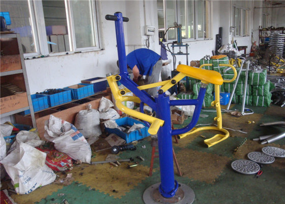Galvanized Steel Outdoor Fitness Equipment For Playground Riding supplier