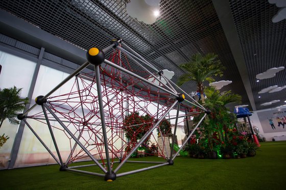 Capacity 10 Kids Climbing Net Color Customized Corrosion Resistance supplier