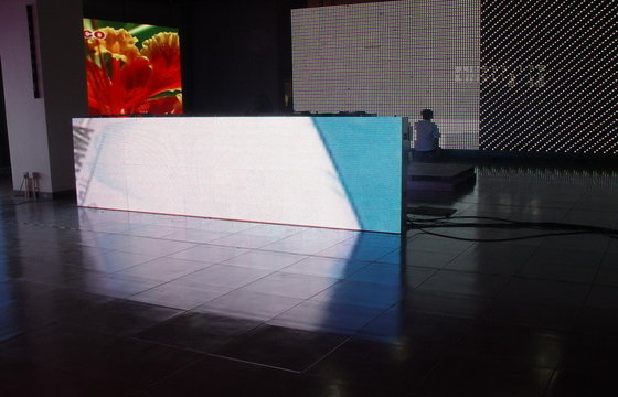 China Full Color Outdoor LED Digital Signage / Waterproof SMD P5 LED Display supplier