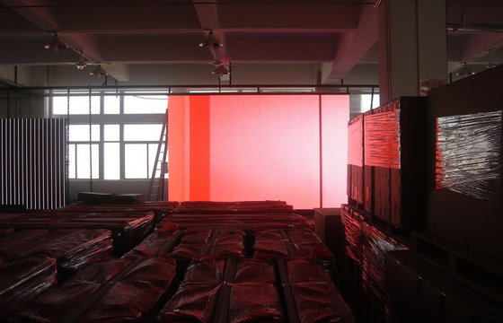 China Super Wide View Angle 8000 Nits Outdoor P8 Multi Color LED Display Screen supplier