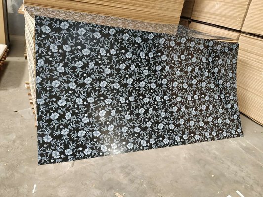 aminated 1.9mm---25mm mdf melamine board for furniture and decoration supplier