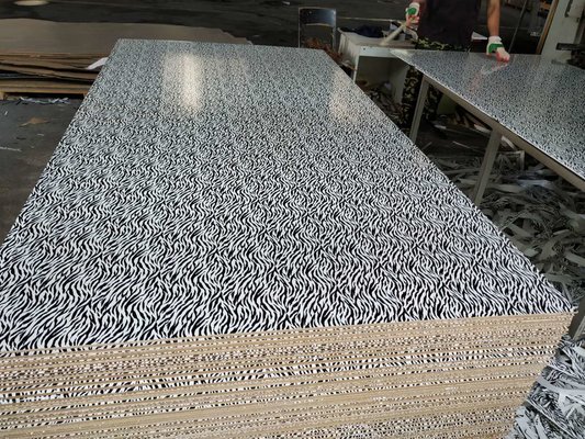 aminated 1.9mm---25mm mdf melamine board for furniture and decoration supplier