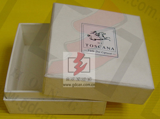 White Paper Clothing Gift Boxes For Baby Clothes , Garment Packaging Boxes