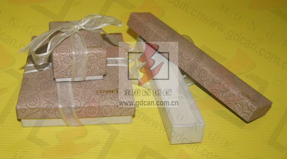 Yellow Magnetic Clothes Gift Boxes / Dress Gift Boxes With Lids