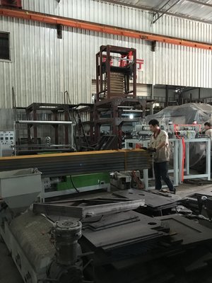 With Video and CE High speed Three-layer High speed HDPE film width customized mini film blowing machine