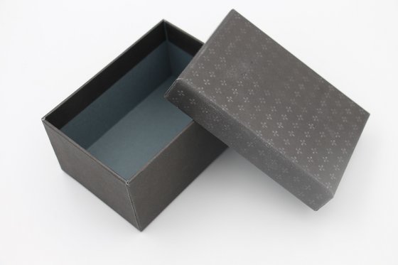 corrugated cardboard box