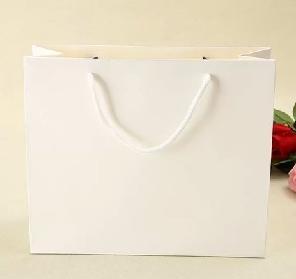 Custom Luxury Gift Garment Paper Shopping Bags With Logo Print