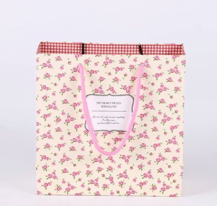 Custom Luxury Gift Garment Paper Shopping Bags With Logo Print