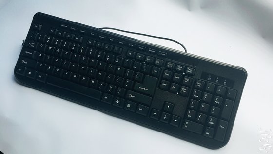 Black / White Multimedia Slim Wired Gaming Keyboard Mechanical Backlit Keyboard
