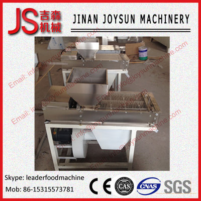 Dry style small peanut peeling machine 100 - 150kg / h Low Damage Rate