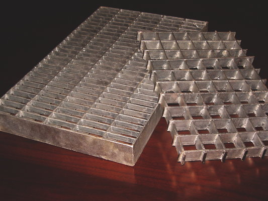 Stainless Steel Frame Grating Walking PVC Coated Fence Protecting Sewer