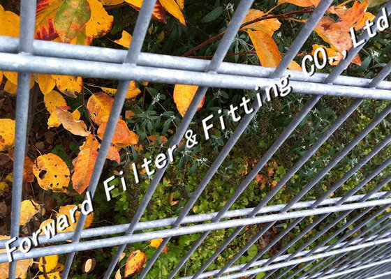 Highly Security Pvc Coated Fence / Oxidation Resisting Black Welded Wire Fence