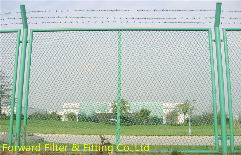 Green PVC Coated Fence , 50 x 200mm Expanded Metal Wire Mesh Fence