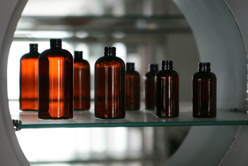 5ml, 10ml Cosmetic Amber Oil Glass Bottles With DIN 18mm Amber Drop For Chemical
