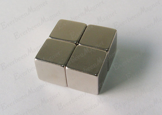 Customized N38 Neodymium Block Magnets Coated NiCuNi High Energy 5 * 5 * 5mm