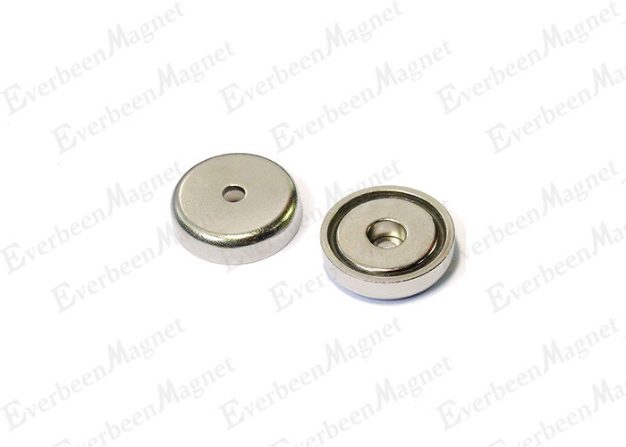 Flat Round Magnets With Holes 3 / 4 " Diameter , Circle Magnets With Holes Nickel Coating