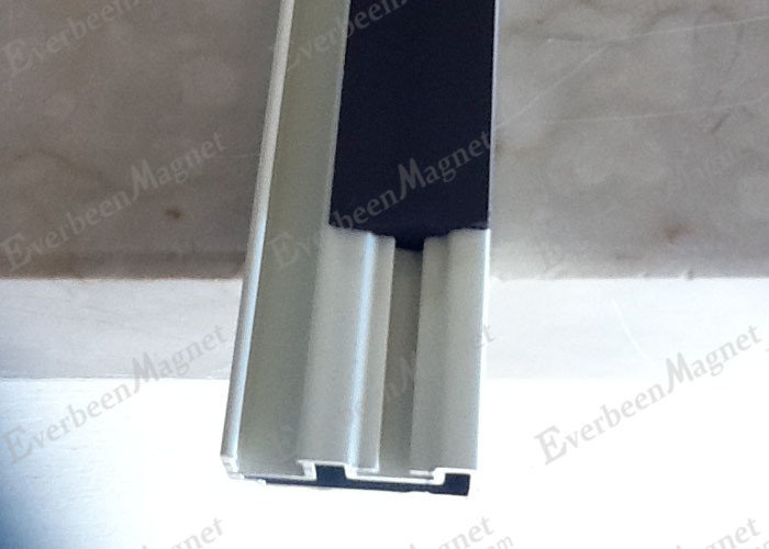 Roll Double Sided Magnetic Tape , Magnetic Strips With Adhesive Backing 0.3 ~ 1.5mm