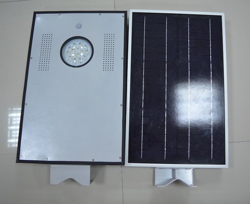 15 Watt LED Solar Powered Outside Lights Efficient Uniform Light Color