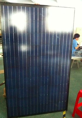 22.5KG 300W Commercial Solar Panels 1950 X 990 X 45 mm IP65 For Solar Water Pump